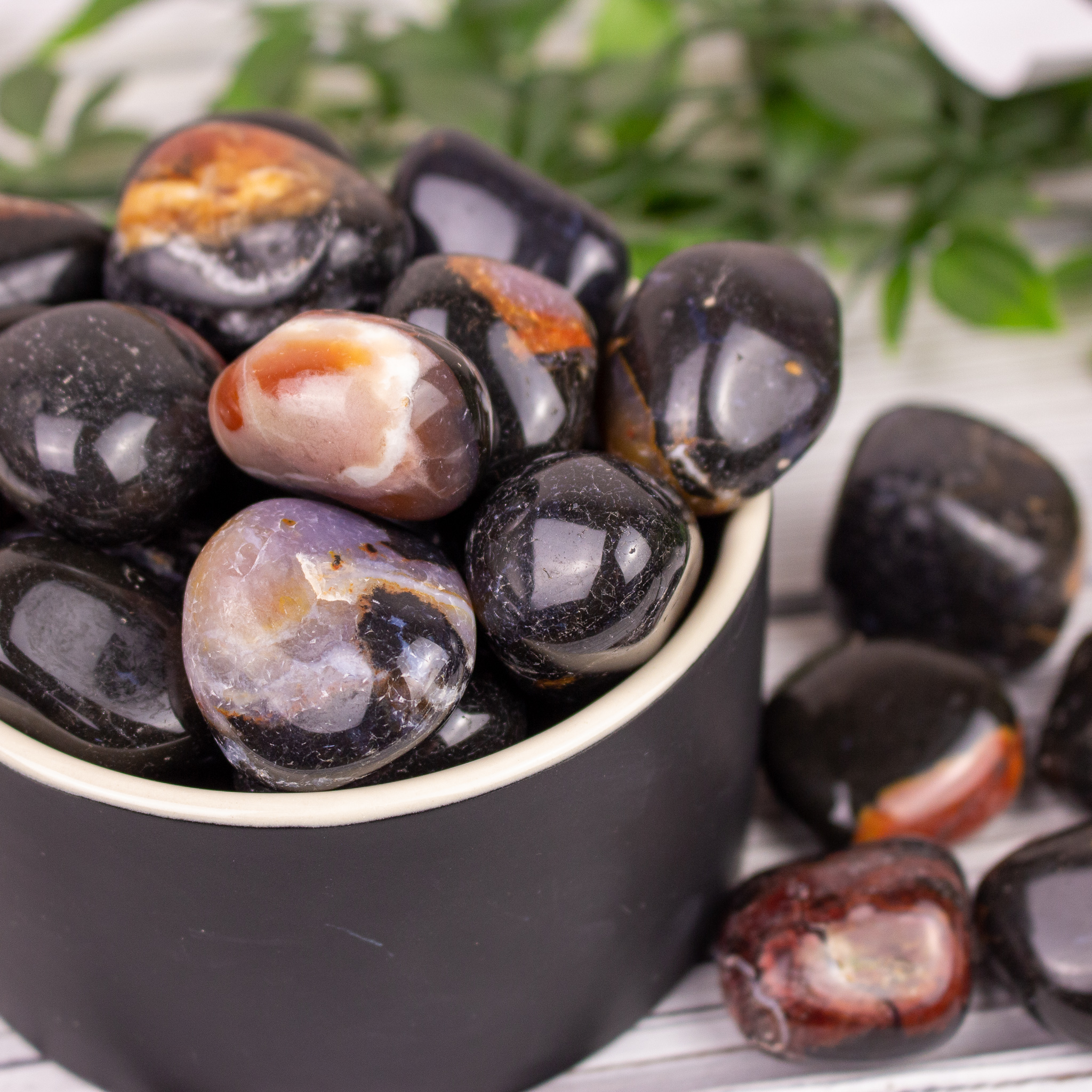 Sardonyx Meanings and Crystal Properties - The Crystal Council